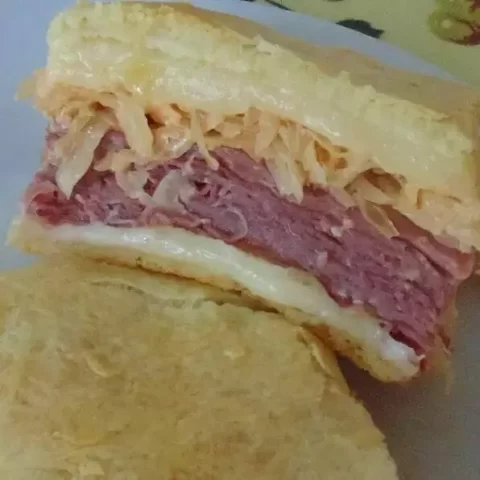 REUBEN CRESCENT BAKE - Taste Of Recipe